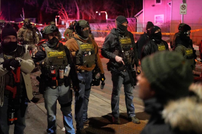 La propaganda «provida» del gobierno de EU, usada para encubrir redadas ...